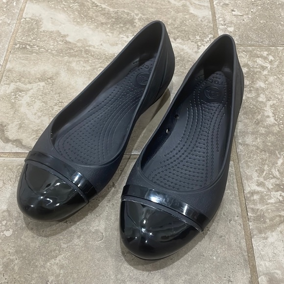 CROCS | Shoes | Crocs Black Cap Toe Ballet Flats Womens Size 9w Comfort ...